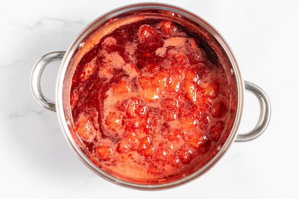 How to Make Strawberry Jam - The Frugal Farm Wife
